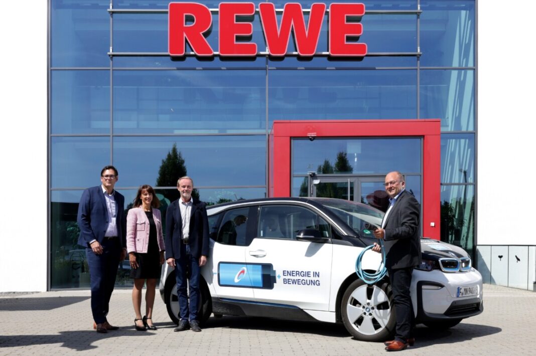 Aufbau von Schnelllade-Infrastruktur: Mainova und Rewe Mitte ...