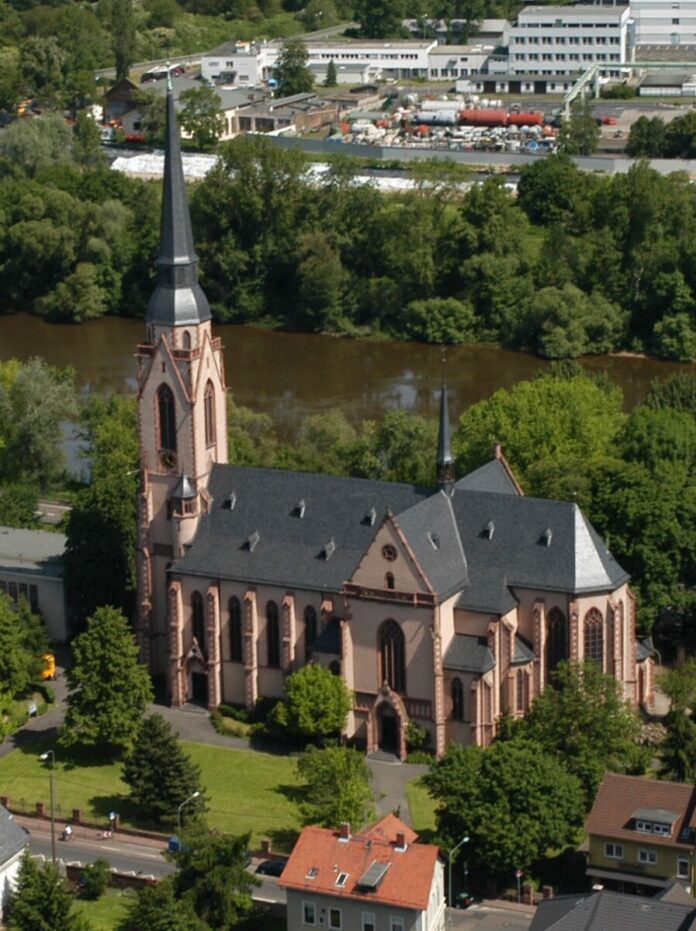 Zwischen Dünen und Denkmälern – Frankfurt Schwanheim - Der Frankfurter